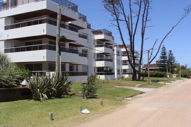 Marenos - Edificio en Rincon Del Indio 2 dormitorios - Marina Risso