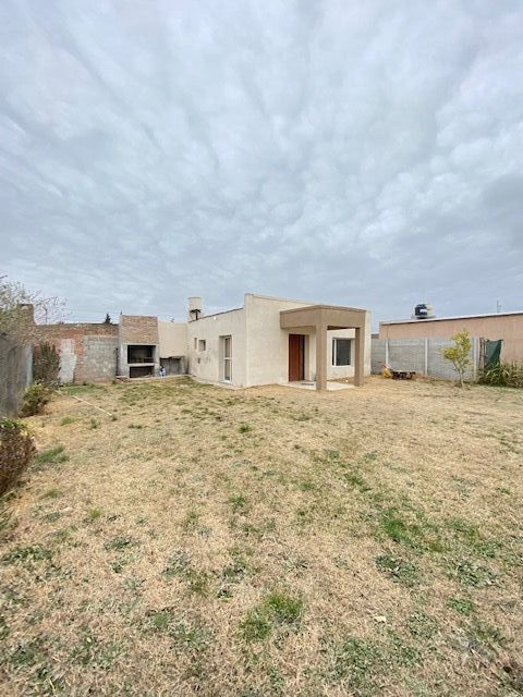 Venta de Casa 1 DORMITORIO en Coronel Suárez
